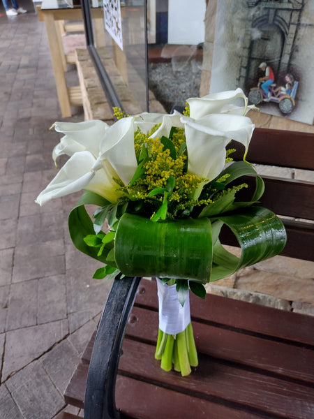 Ramo de Calas – Arreglos Florales Guatemala